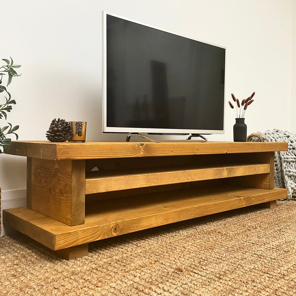 Ashlett Pine Rustic Wooden Handmade TV Unit with Shelves – Rustic Dreams